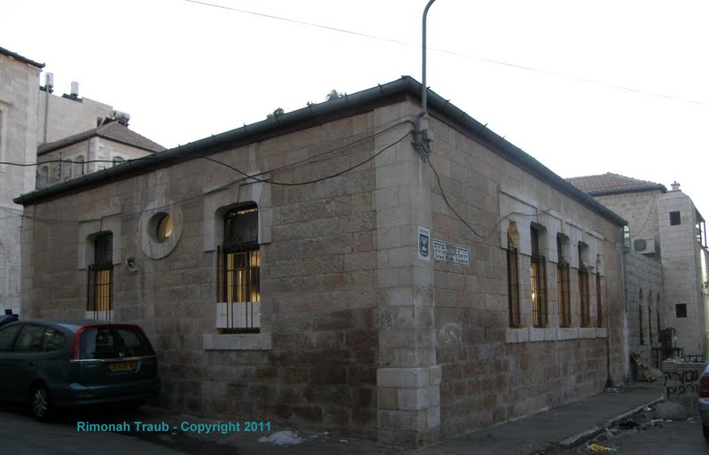 LENS ON A FERTILE LAND, ISRAEL - photography: Jerusalem - Meah Shearim ...