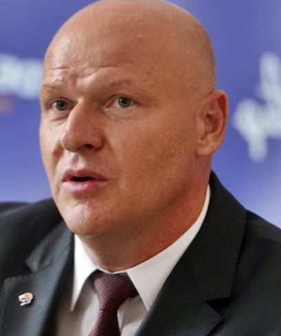 Biografia Dragos Paval de la Dedeman la 1 MILIARD de euro.