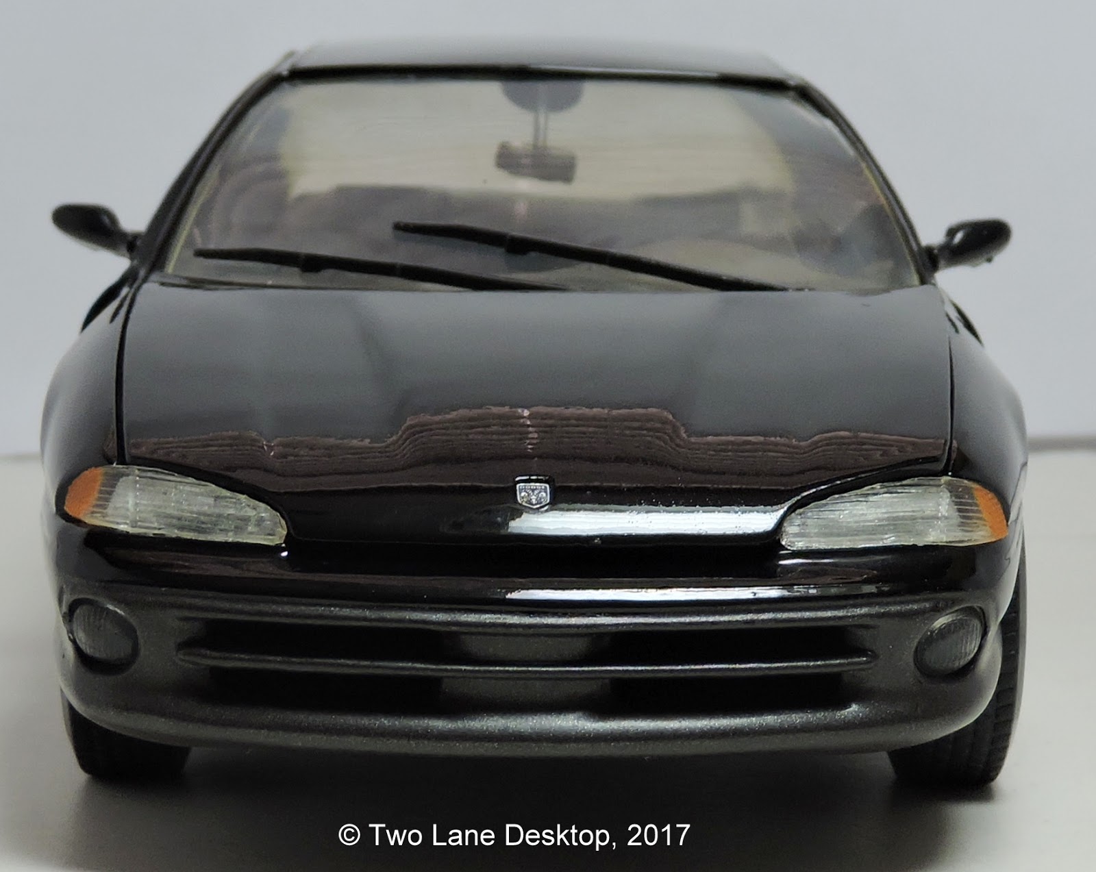 Brookfield Collector's Guild 1:25 1995 Dodge Intrepid ES