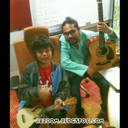 Gambar Bahagia Johan Ozlyn Dan Keluarga