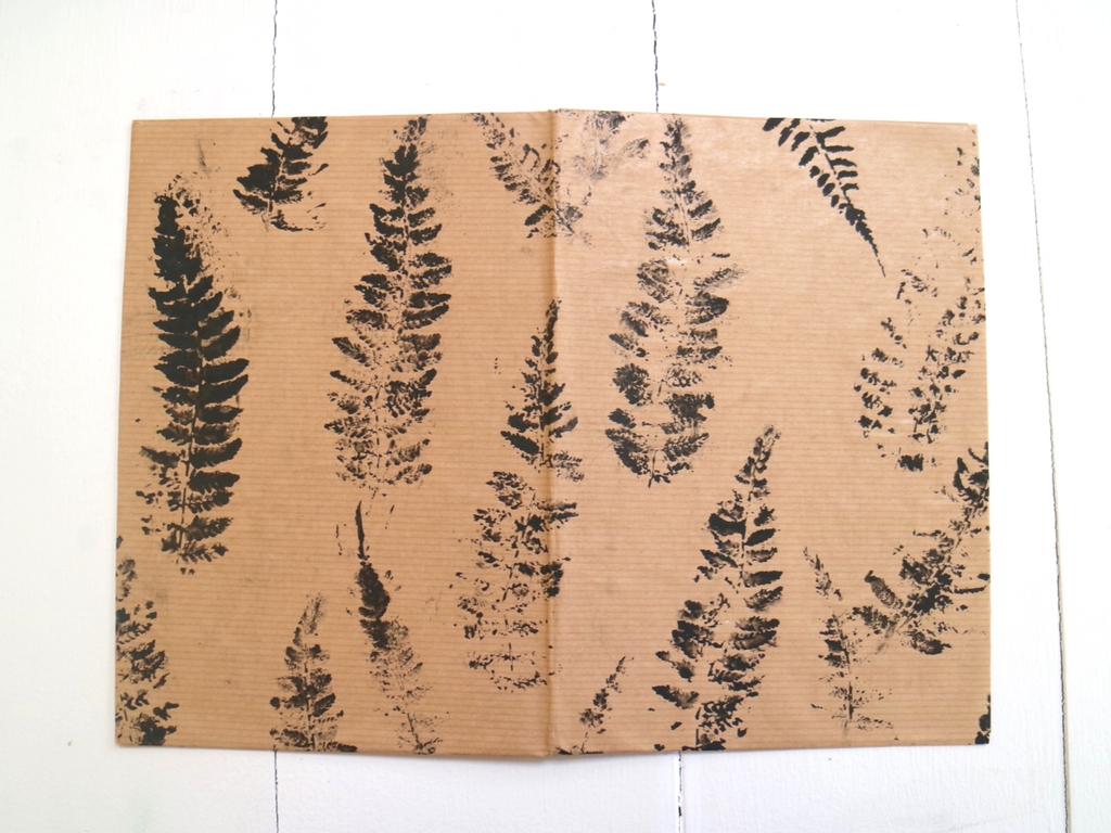 DIY Leaf Print Mini Journal | The Freckled Fieldnotes