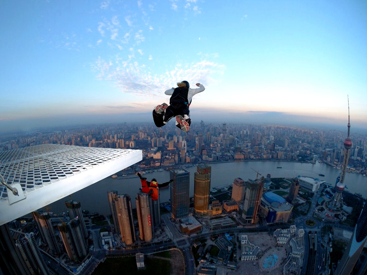 Turystyka Ekstremalna: Base Jumping