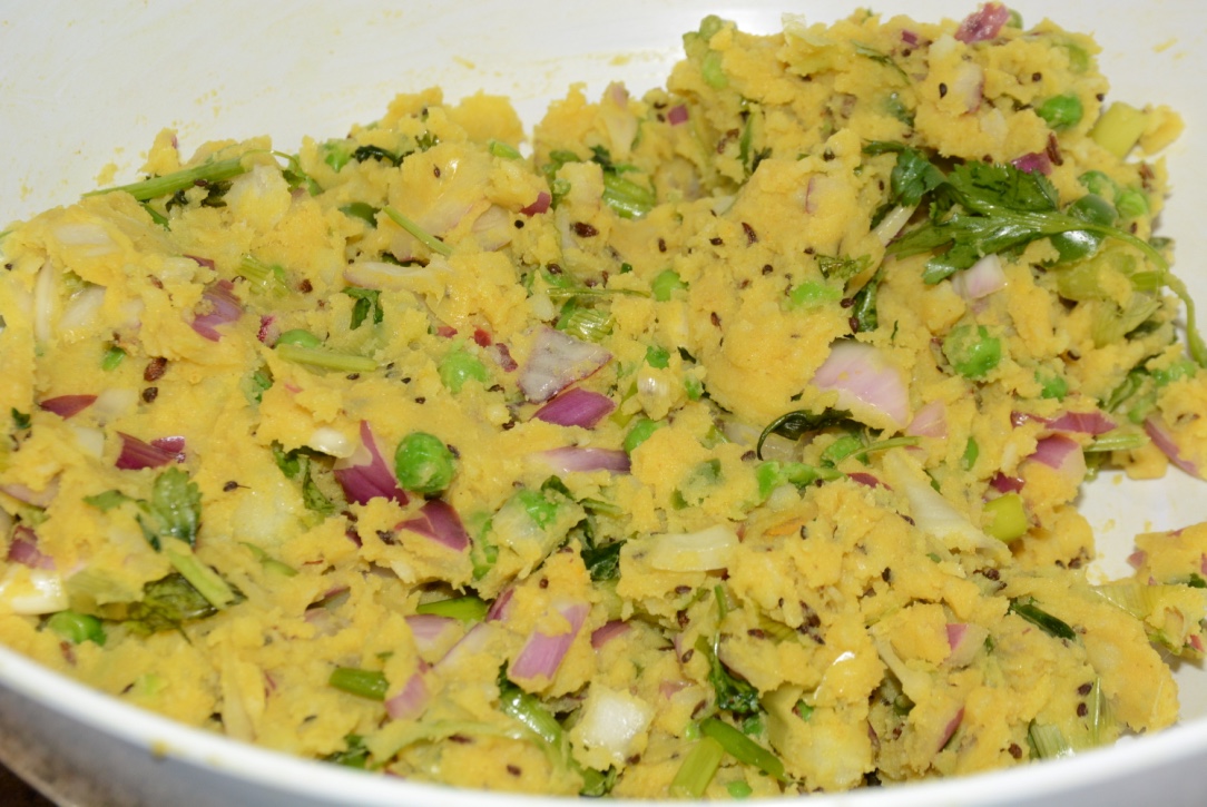 Nepali Tummy!!: Nepali Style Aloo Parautha Recipe!!
