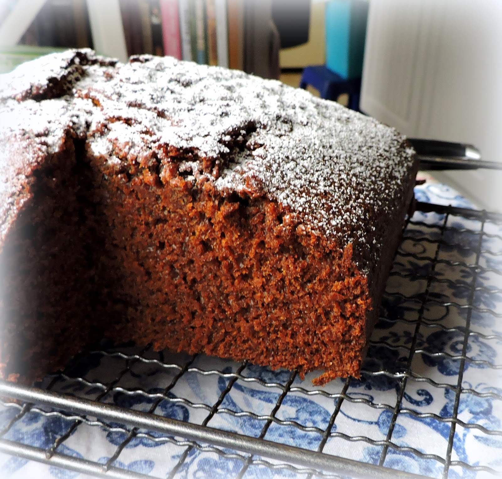 Blue Ribbon Gingerbread | The English Kitchen