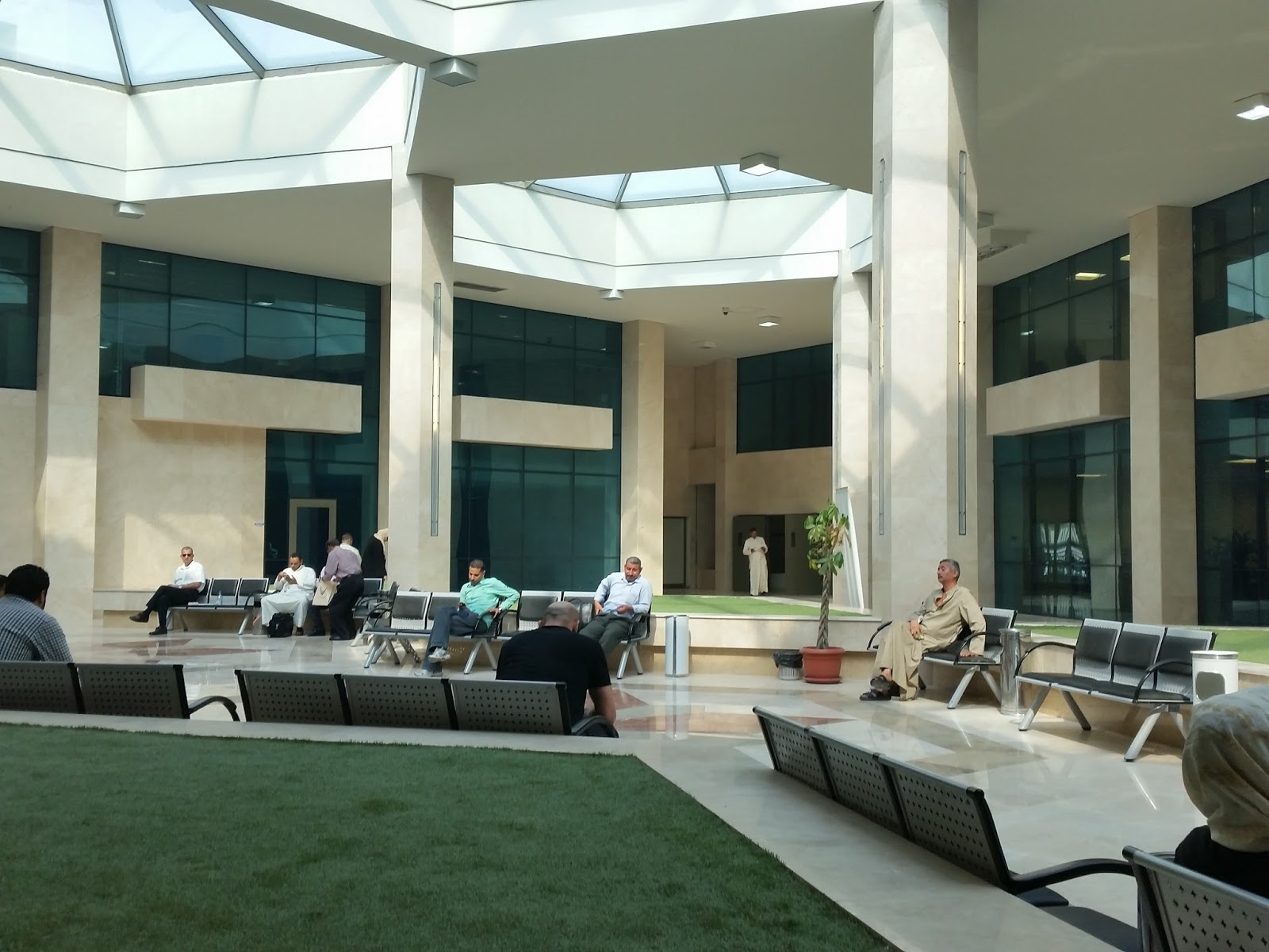 Life in Kuwait Blog: New Ministry complex in Dajeej/Farwaniya