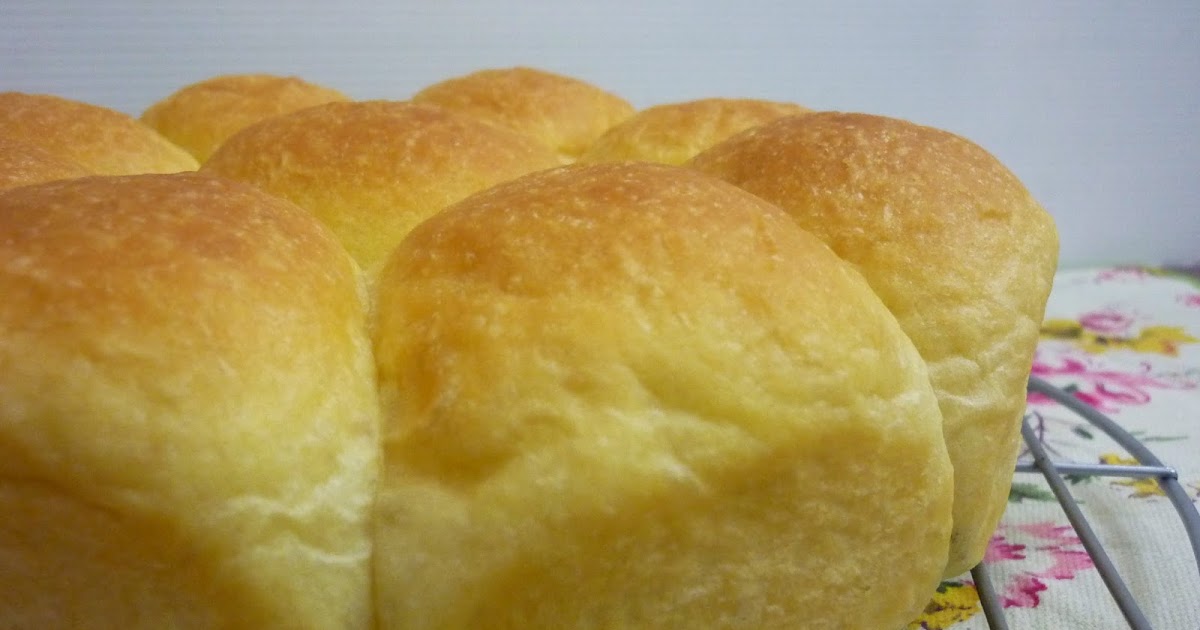 kitchen flavours: Buttery Flaky Rolls