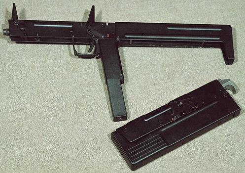 SENAPAN RINGAN OTOMATIS ATAU SUBMACHINE GUN