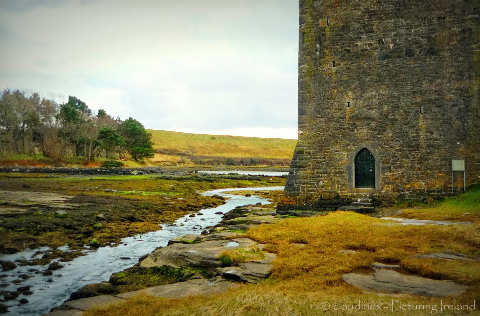 Picturing Ireland : The Pirate Queen's fortress - Rockfleet Castle in ...