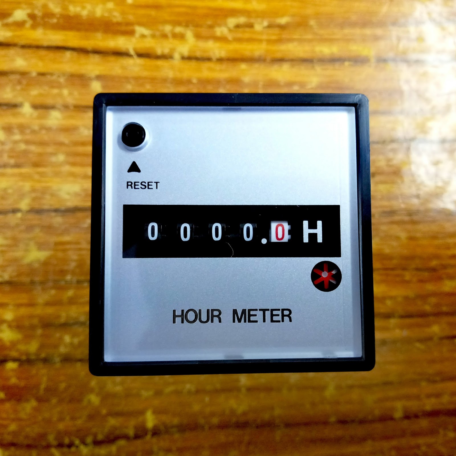 興昌電機 Hing Cheong - Electric: Hour Meter in Hong Kong Market