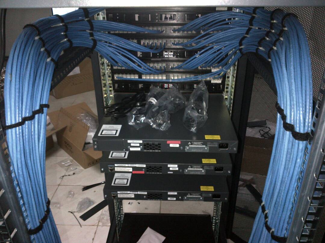 TERIMA JASA INSTALASI KABEL DATA UTP / FIBER OPTIK & TERMINASI/SPLICING ...