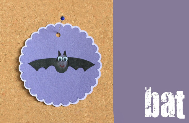 sweet and lovely crafts: Halloween thumbprint art