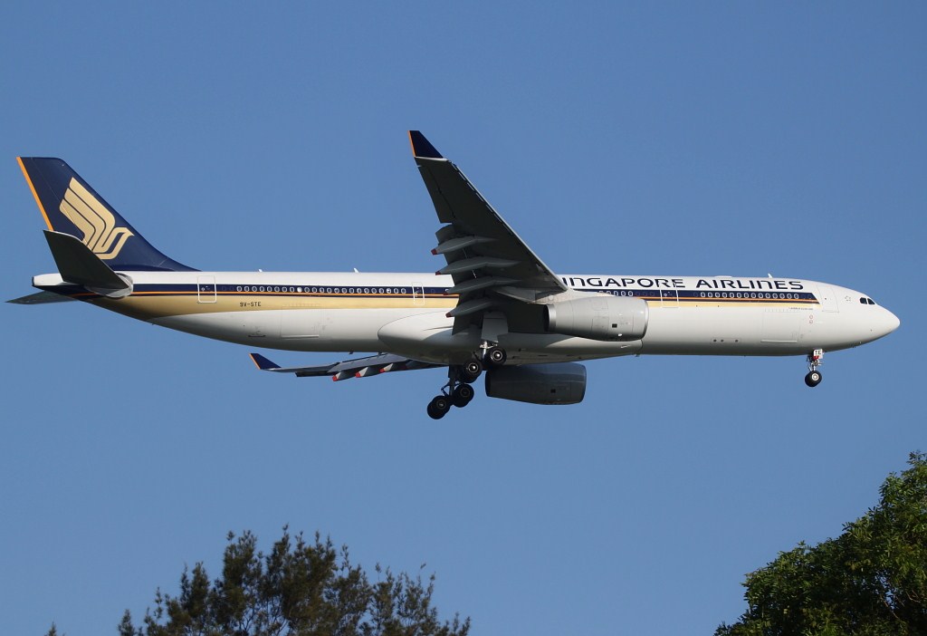 Charles Ryan's Flying Adventure: Random plane photos from the past (Part 3)