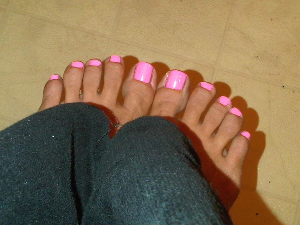 Majnooni Beauty: Creepy Feet : Yum Gum