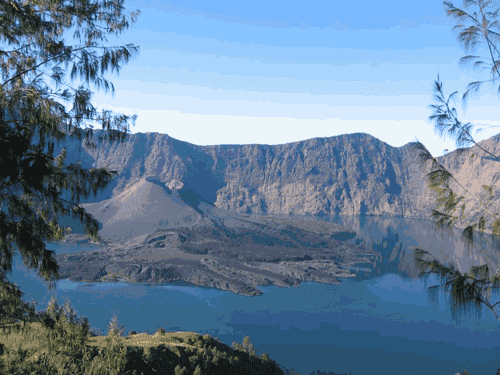 Keindahan di Puncak Rinjani - Traveler Nusantara