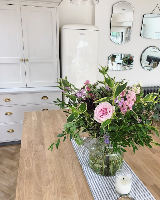 Flowers // A Flower Workshop with Philippa Craddock - Roses and Rolltops