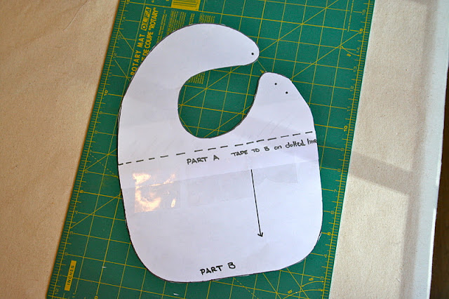 Clover and Violet: Beautiful Boutique Style Baby Bibs (tutorial)