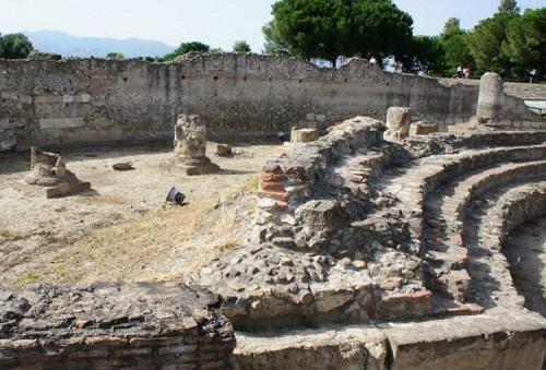 ELEGHOS... at history: The culture and spirit of Greece once