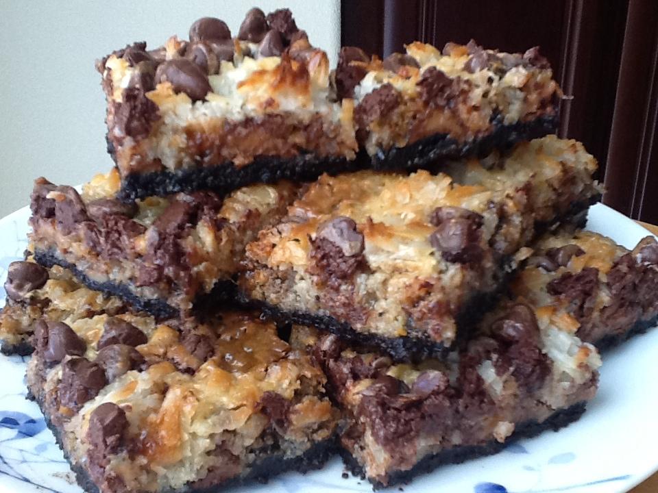 The Pastry Chef's Baking: Oreo Rolo Magic Cookie Bars