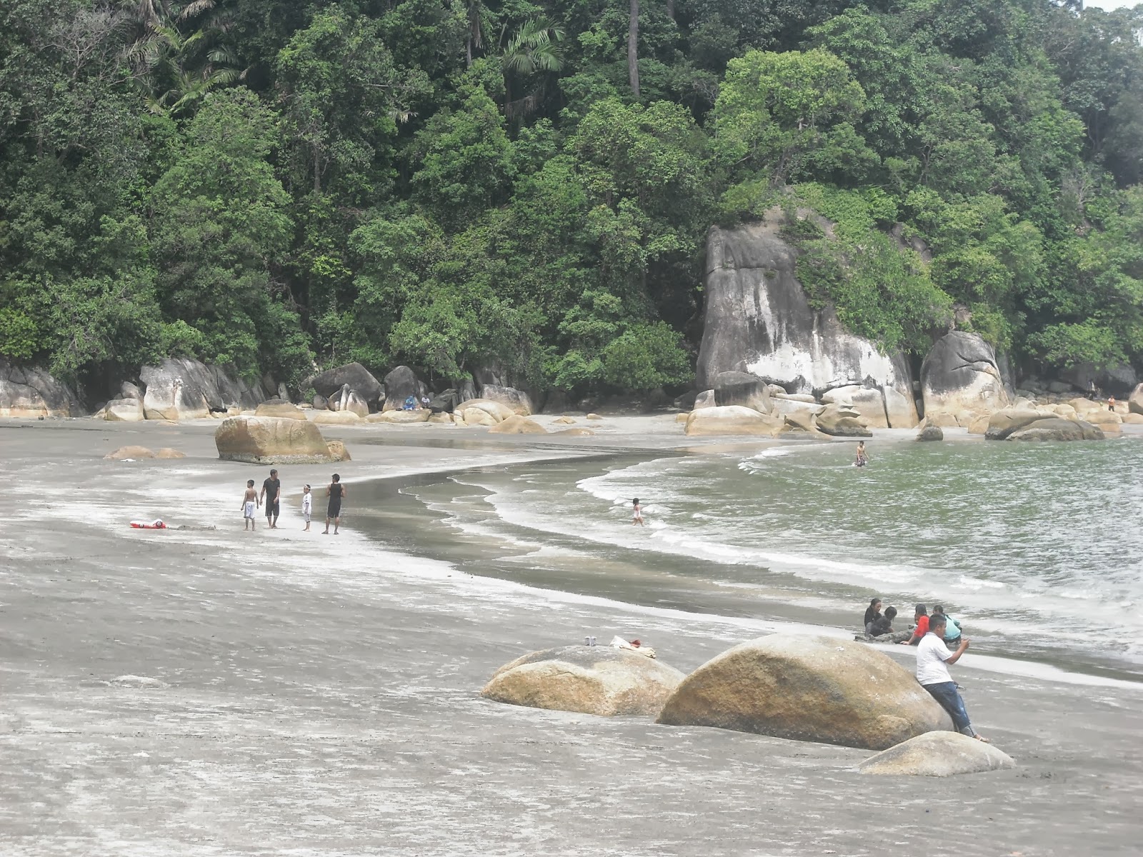 Pantai Teluk Cempedak Kuantan | Info Boiler