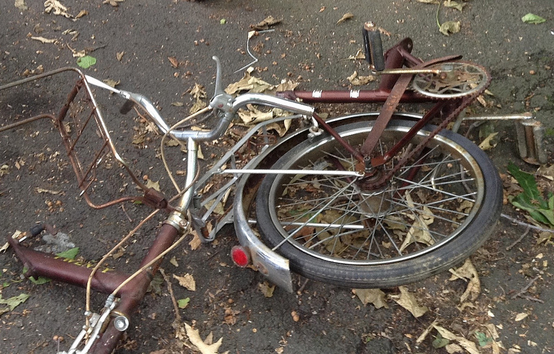 JE Labs: 70s Vintage Folding Bikes - Picnik and Rapido