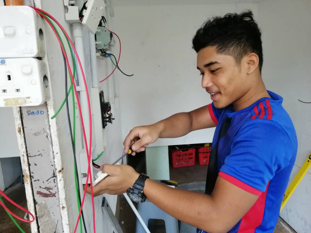 ELEKTRIK DUNIAKU: KURSUS ASAS PENDAWAIAN ELEKTRIK FASA TUNGGAL