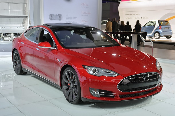 Autos Ecofriendly. : Detroit 2015: el nuevo Tesla Modelo S P85D supera ...
