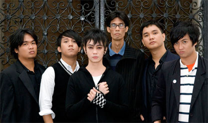 Meryem Uzerli: Top 10 List of Most Popular Filipino Bands