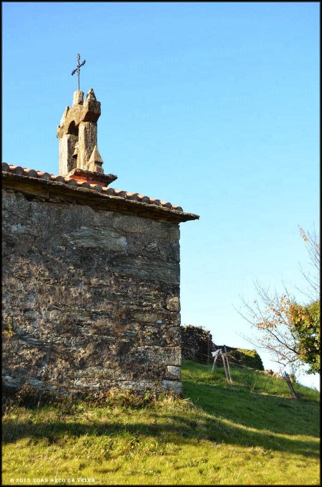 XOAN ARCO DA VELLA: CAPILLA DE PORTOMARTIN - ZOBRA