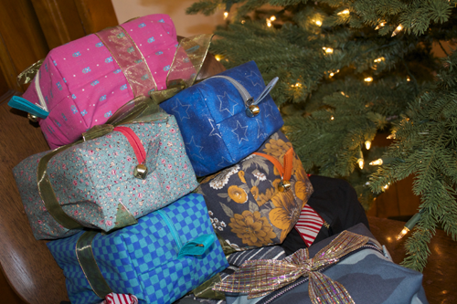 Zips & Darts: Boxy Bags - Quick DIY Spa Bags for Guys or Gals