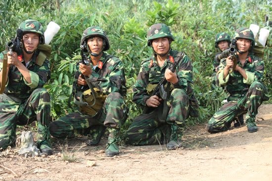Myanmar Defence Weapons: Myanmar Special Operation Task Force in 2001