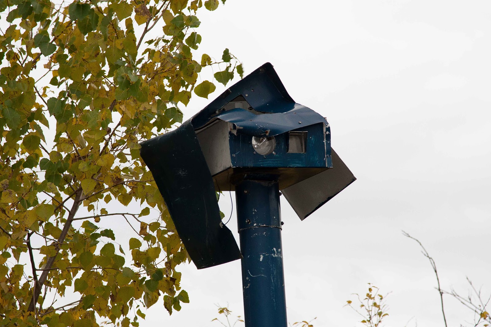 Tameside Citizen: Speed Camera Trashed In Denton