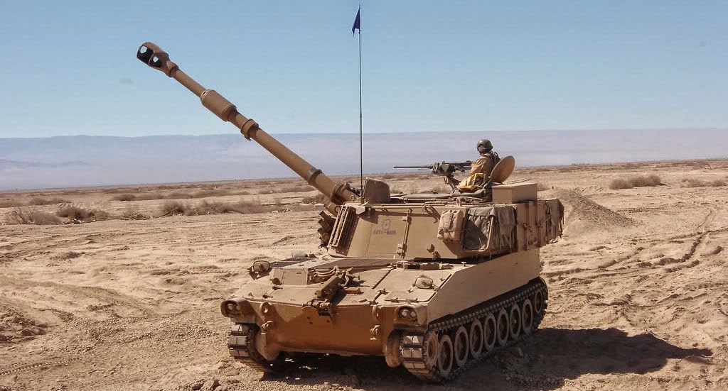 Lima Noticias: Chile recibe 24 obuses M-109A5