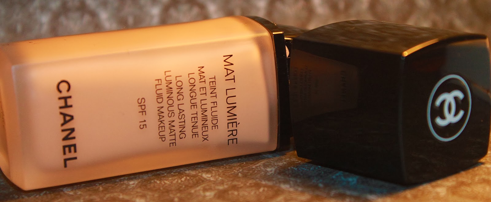 Review: Chanel - Mat Lumiere Long Lasting Luminous Matte Fluid Makeup ...