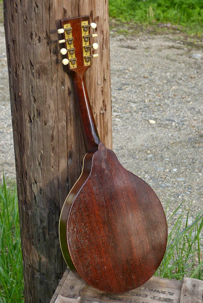 c.1933 Gibson-made Kalamazoo KM-11 Flattop Mandolin