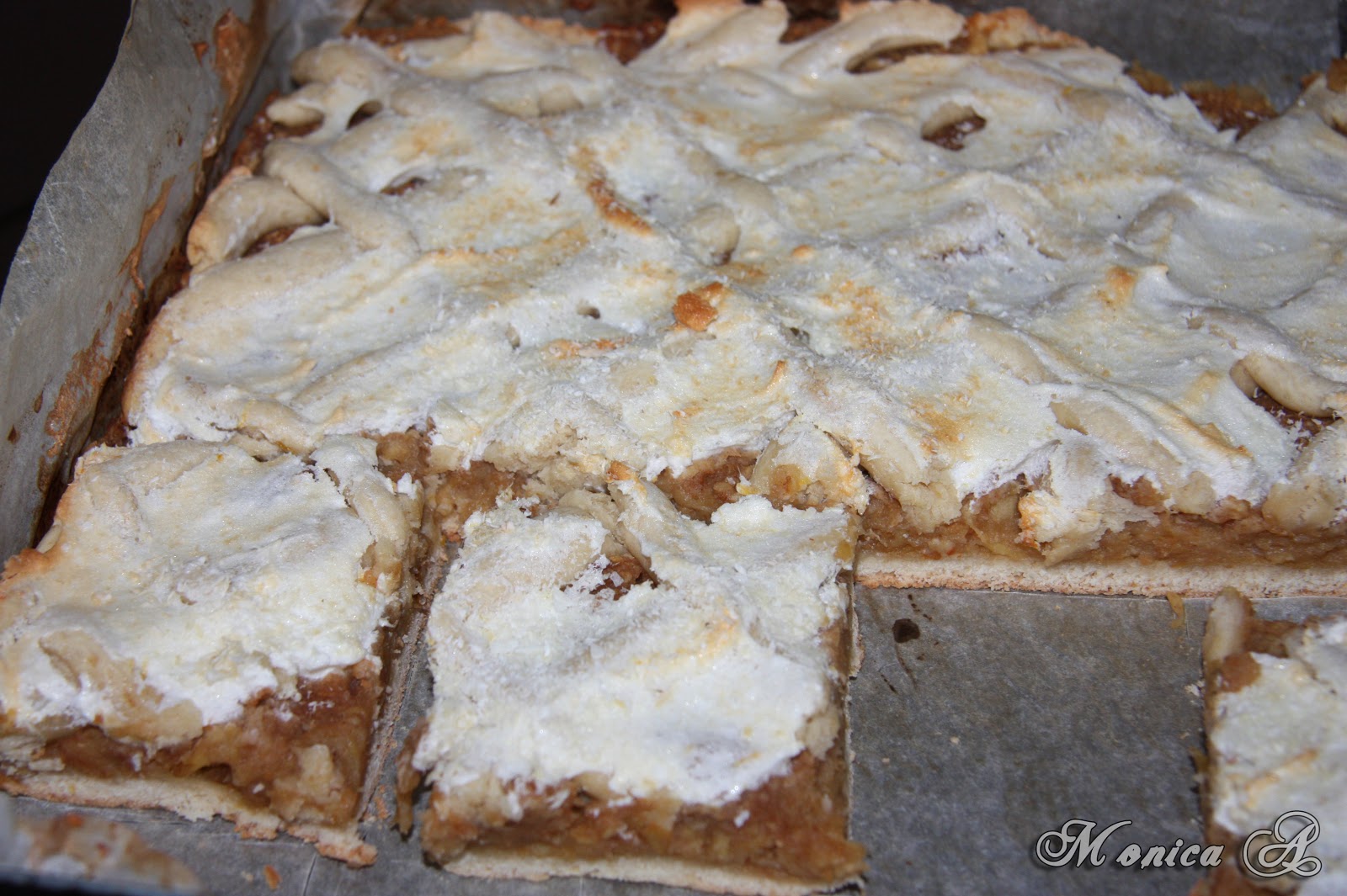 Bunătăți culinare: Linzer cu mere