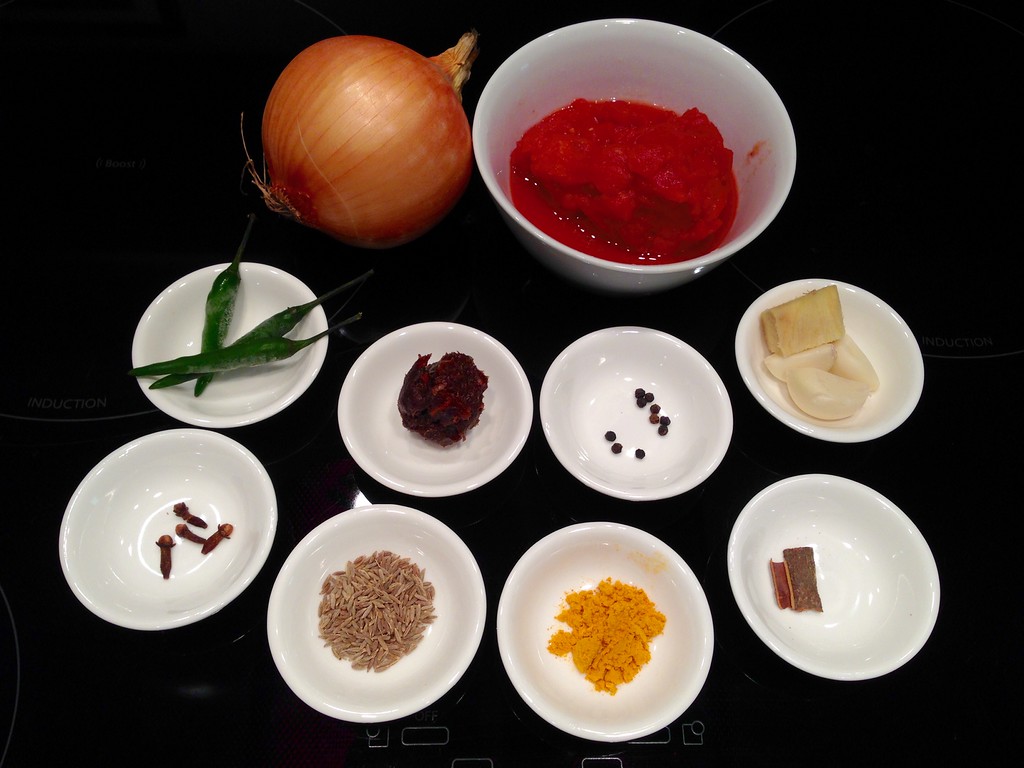 Dudhi and Shrimp Caldine