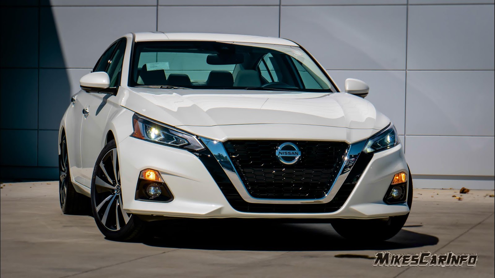 2019 Nissan Altima in Detail