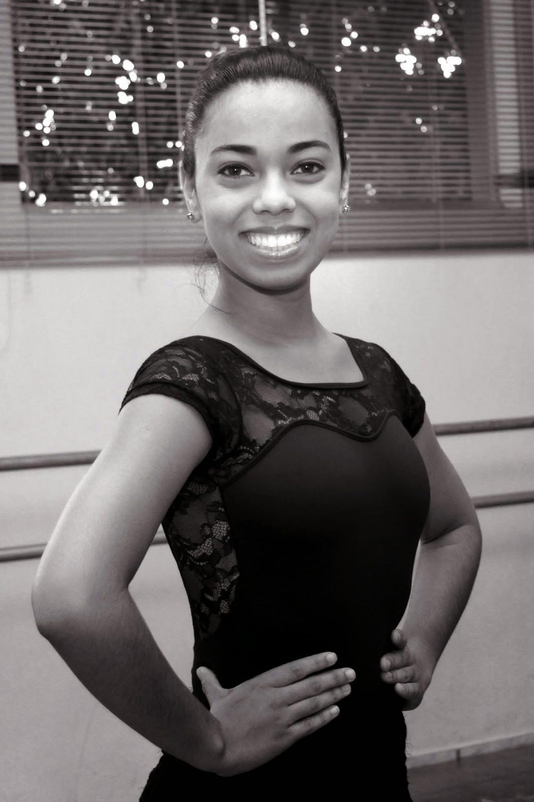 "FROZEN, UMA AVENTURA CONGELANTE"- QUEM DANÇA? PARTE 3!!!