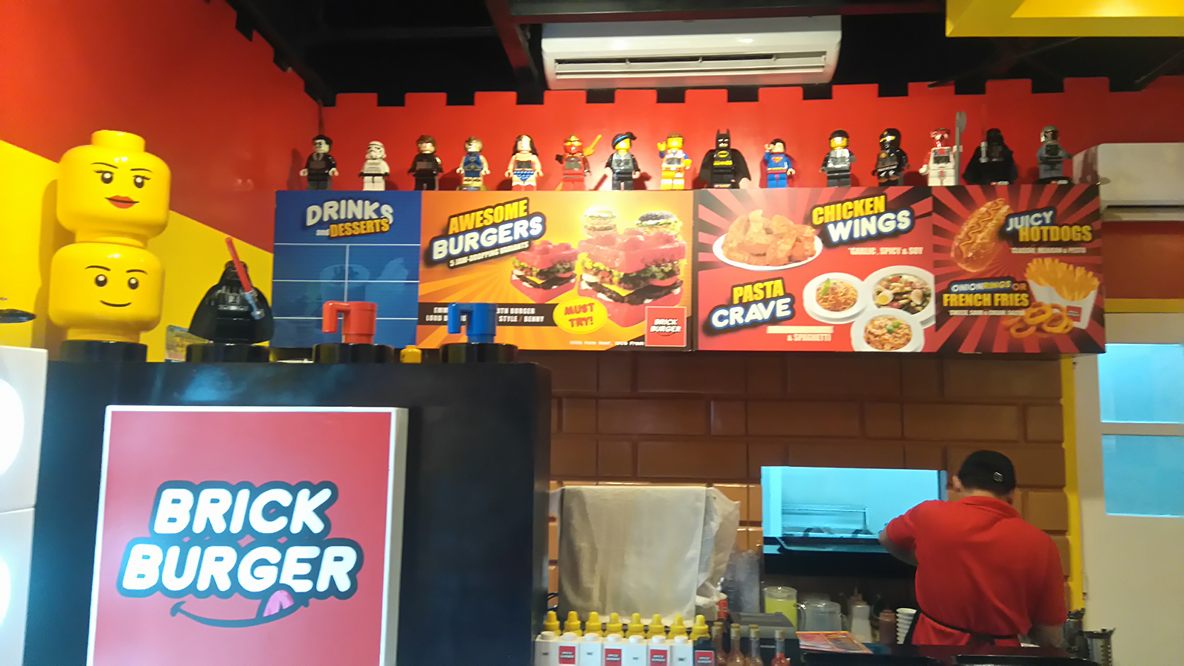 Kwatro Khanto: Brick Burger