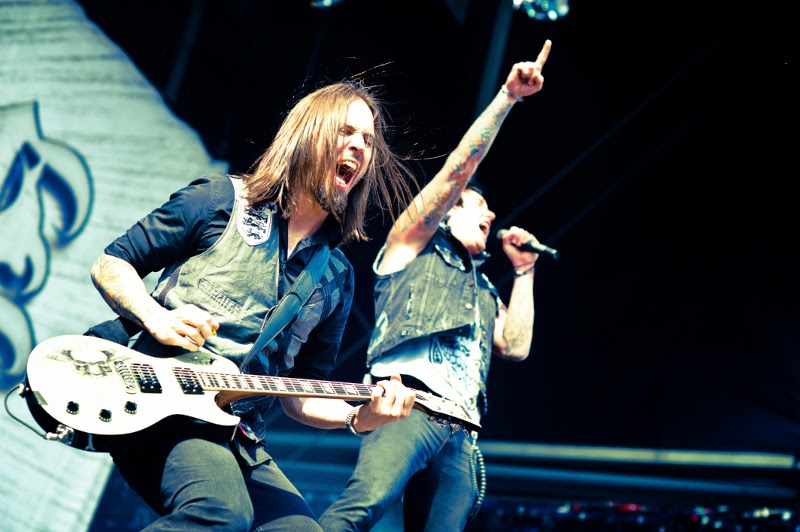 Radioacktiva, lo mejor del rock del año 2000 - mirincon.co