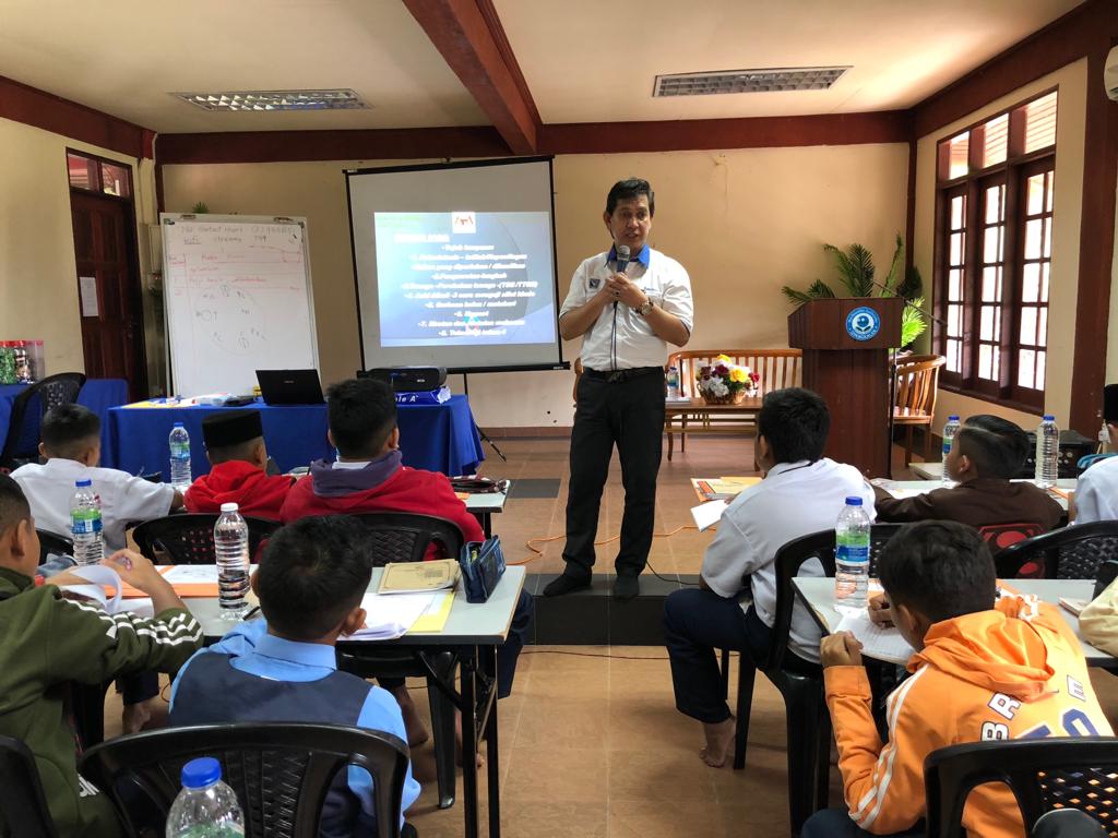 SK FELDA JERANGAU BARAT