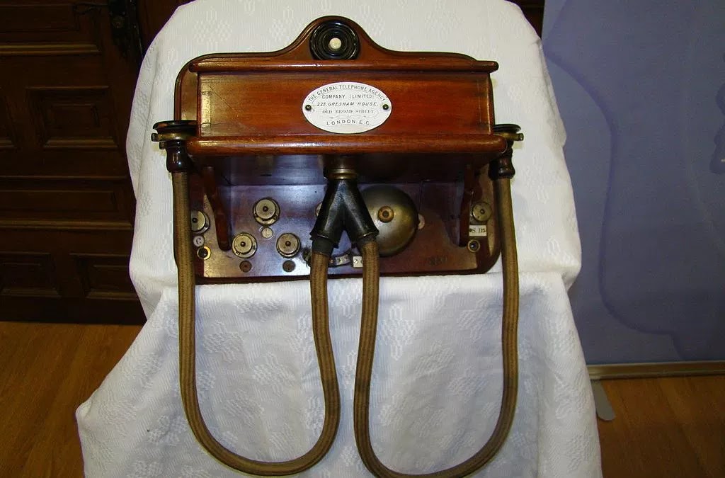 Cita con la historia y otras narraciones: La primera llamada telefónica ...