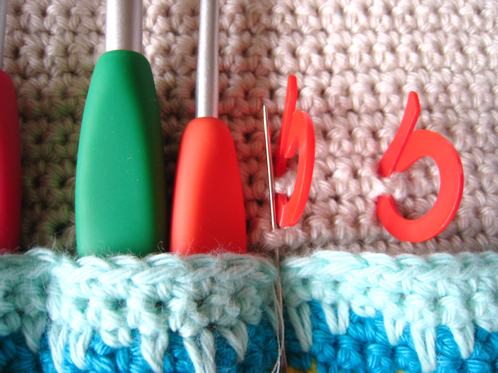 Oh Milly!: Crochet hook case