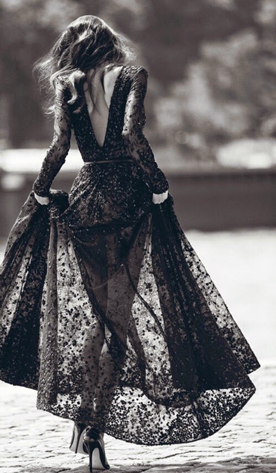 Political Clown Parade: Flowing Curves Of Beauty