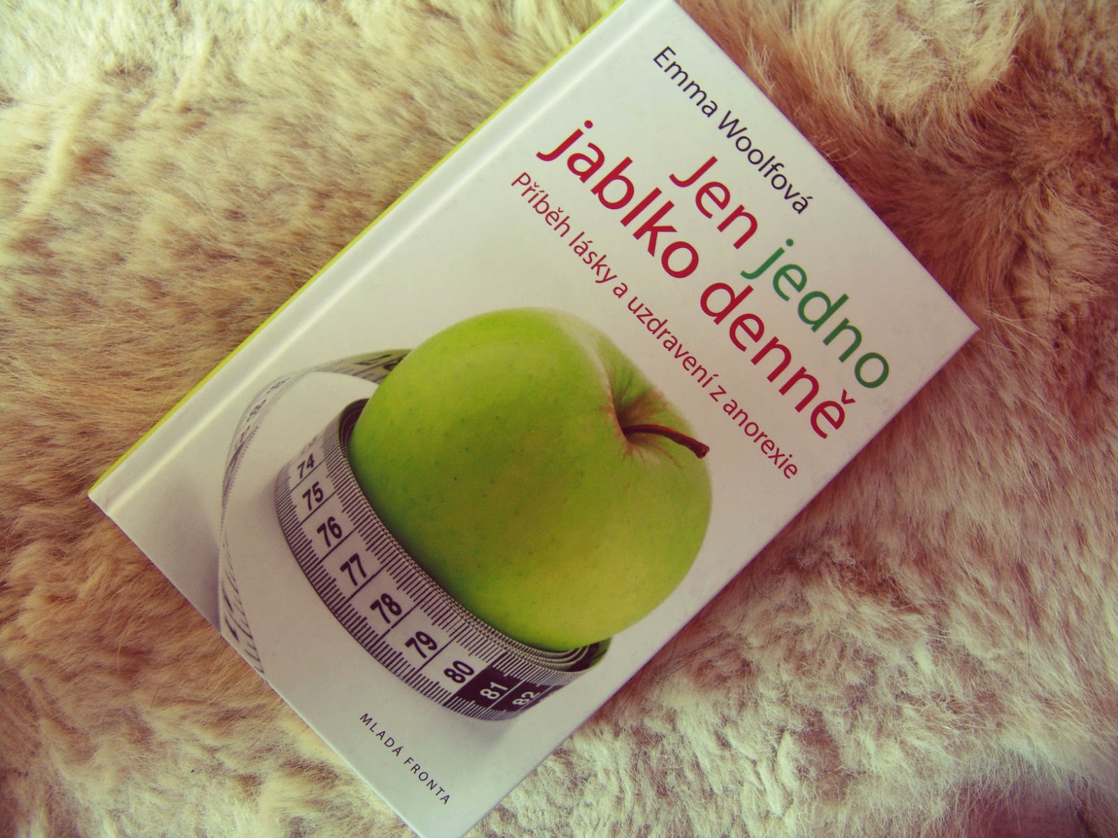 Jen jedno jablko denně - Krásná.cz - Nehtové studio Angelina