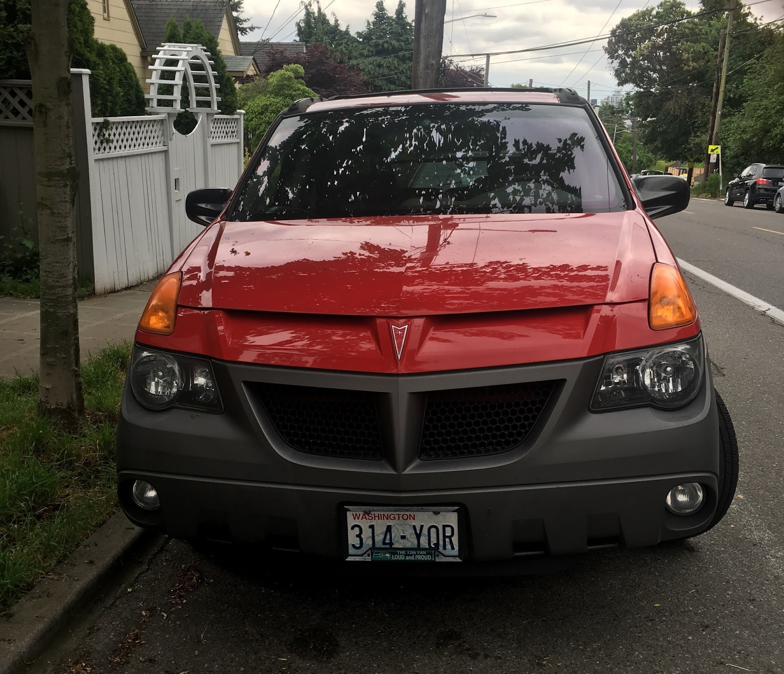 Seattle's Old Cars: 2001 Pontiac Aztek
