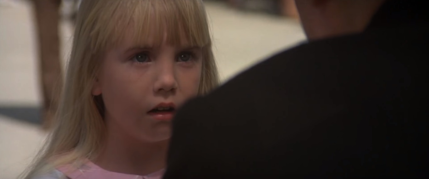 lights in the dusk: Let Me In