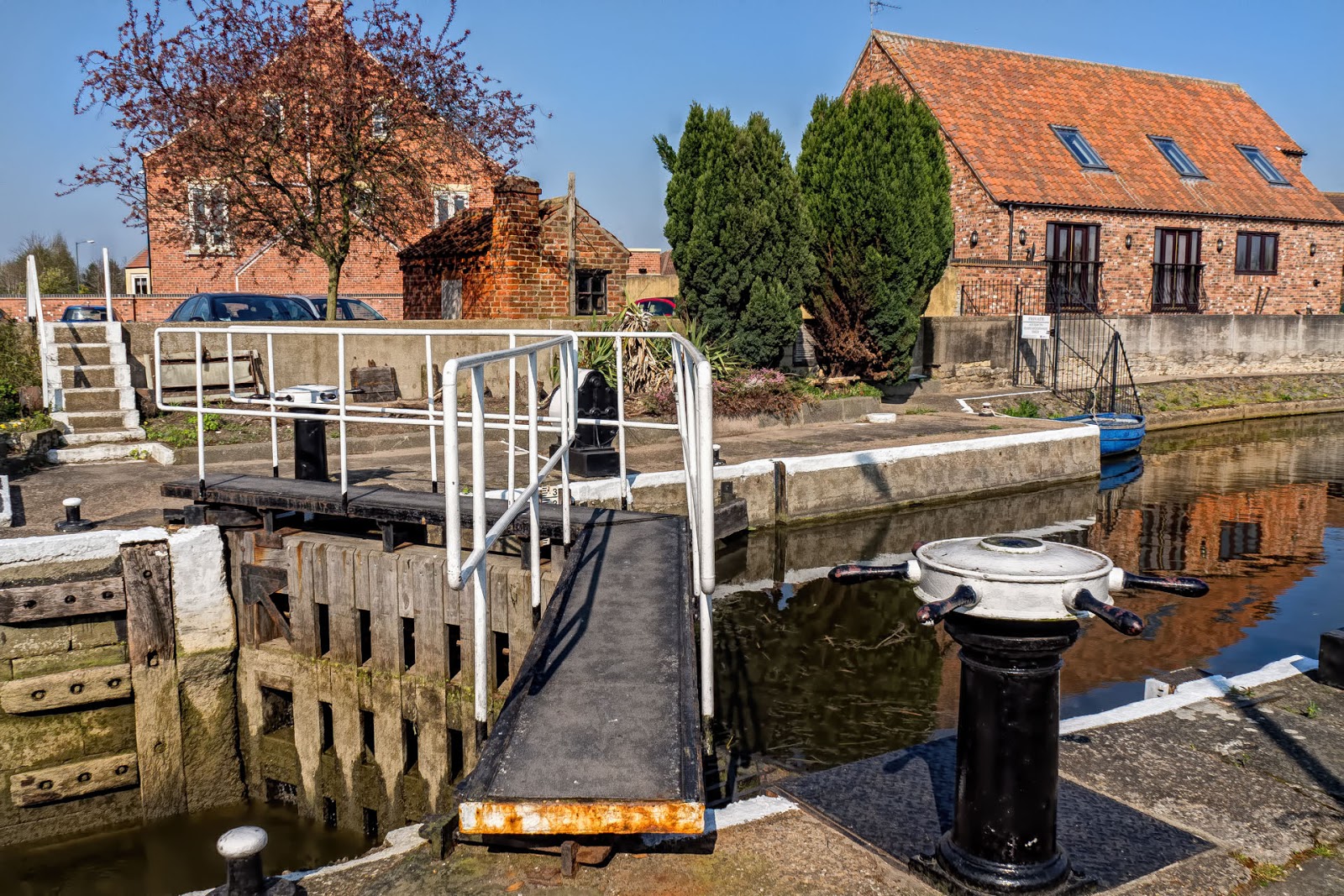 Lincolnshire Cam: Torksey Lock