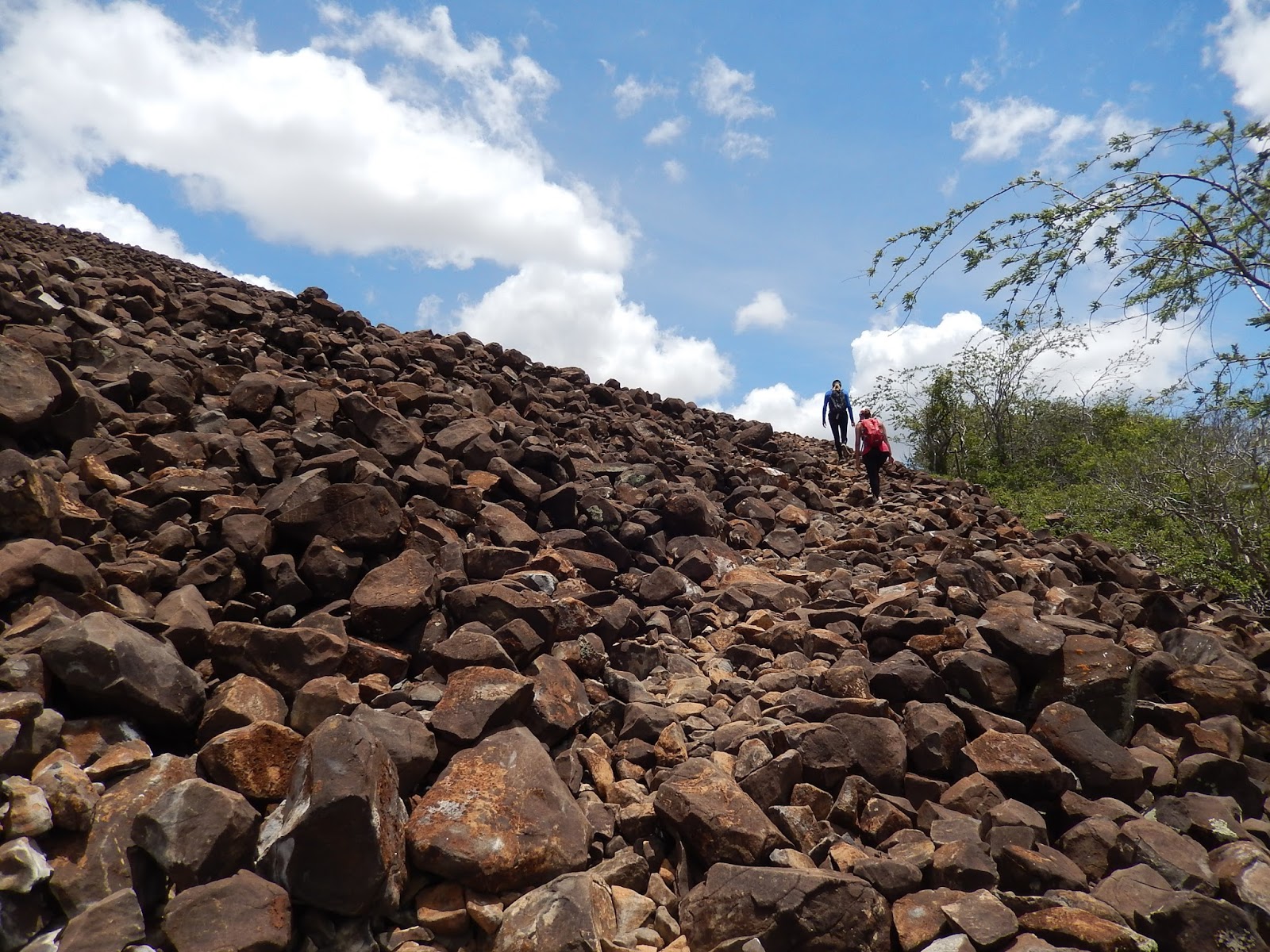 Trilhar e Mochilar: Trilha do Pico do Cabugi/RN