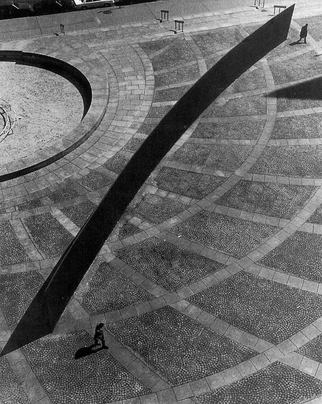 Tilted Arc - How a Hunk of Metal can be Surprisingly Controversial